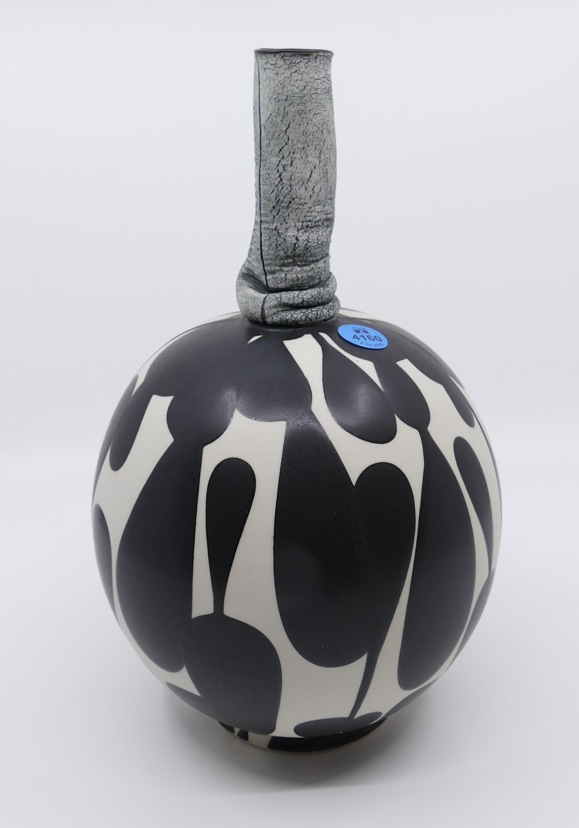 Sam Scott | Sam Scott Black & White Porcelain Vase with Handbuit Neck ...