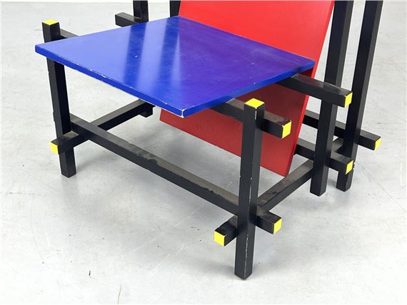Gerrit Rietveld | Gerrit Rietveld Style Bauhaus Red and Blue Chair ...