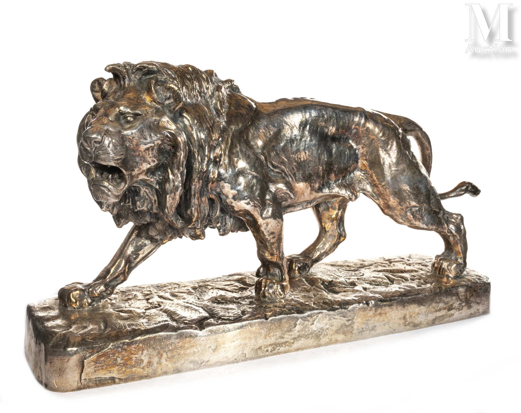 Louis Vidal | Lion en marche | MutualArt