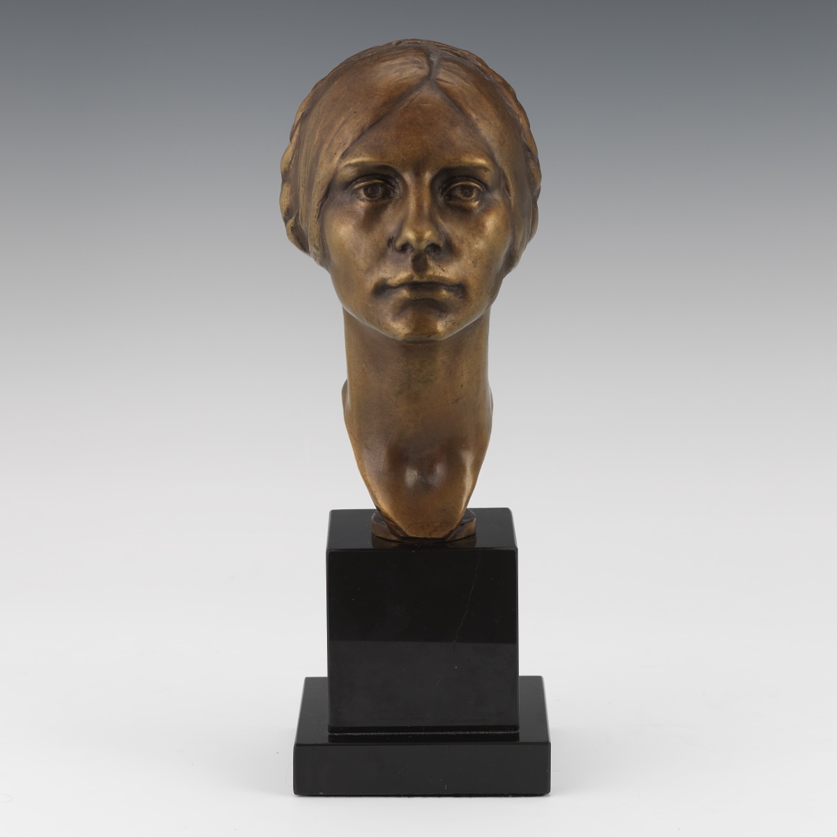 Max Kalish | Portrait bust of wife of David Dietz, Dorothy | MutualArt