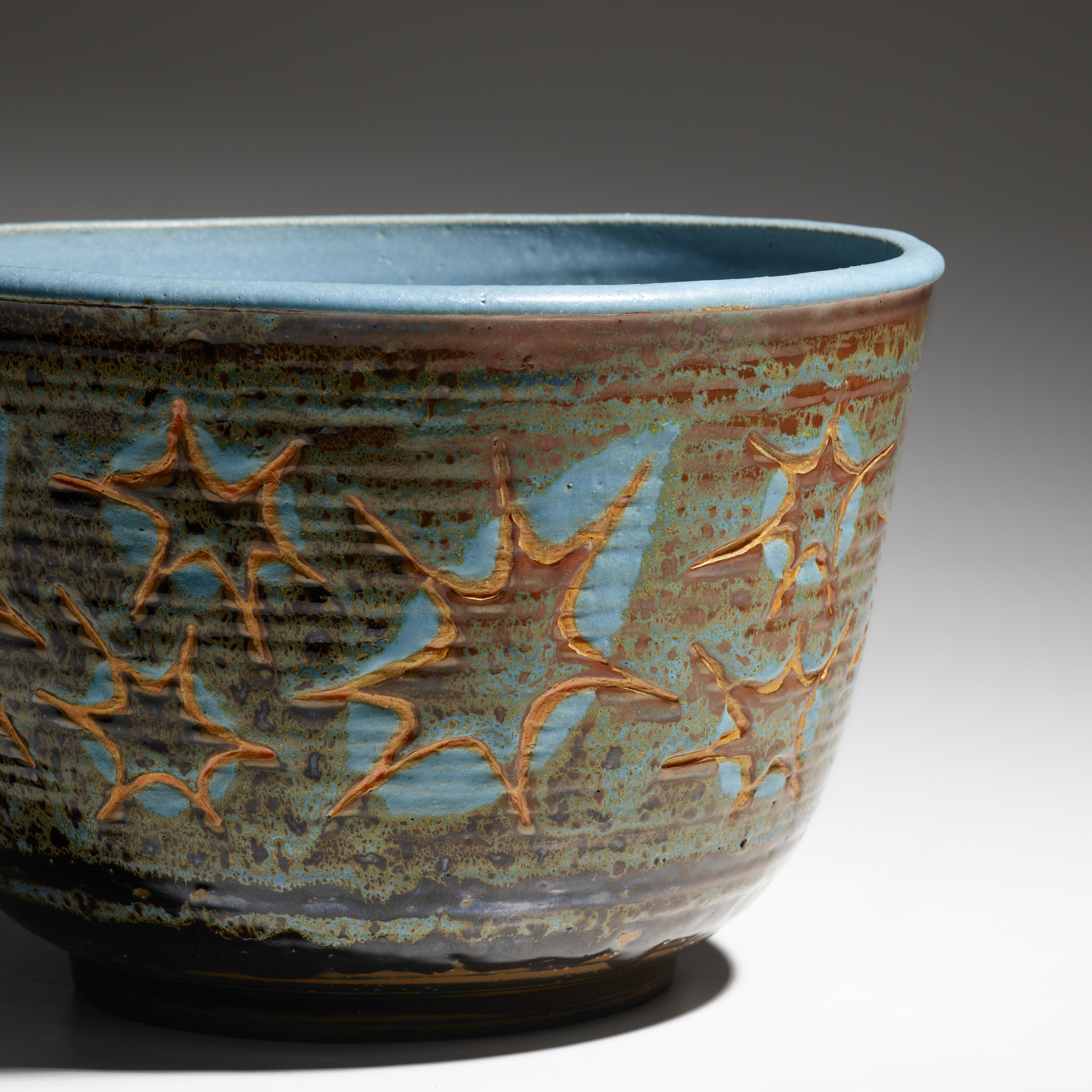 Maija Grotell | Large bowl (Circa 1950) | MutualArt