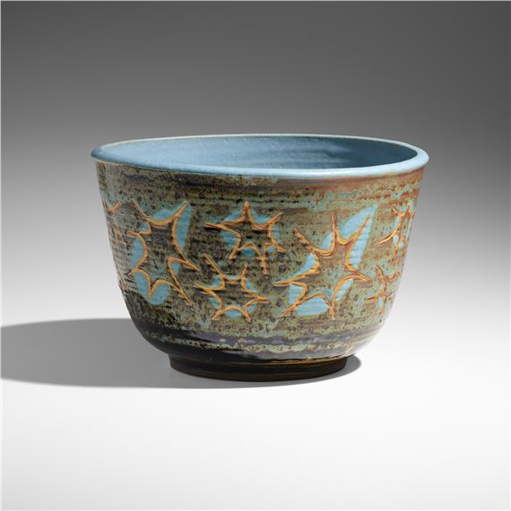 Maija Grotell | Large bowl (Circa 1950) | MutualArt