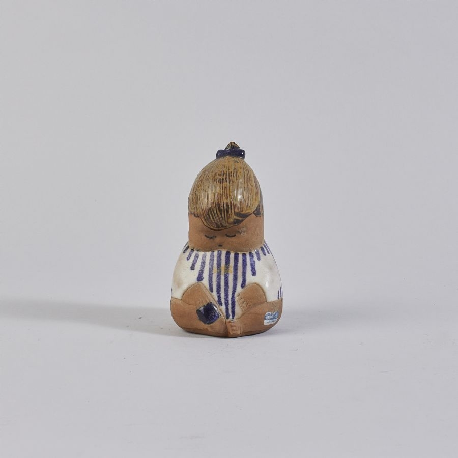 Lisa Larson | Johanna ur Larsons Ungar | MutualArt