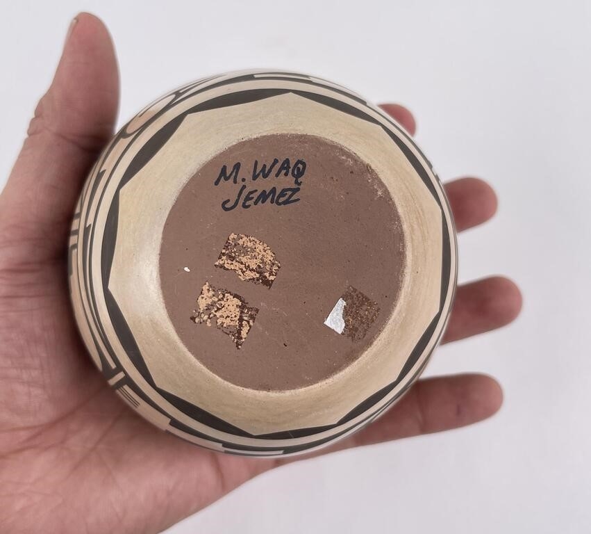 Marie Waquie | Marie Waquie Jemez Pueblo Indian Pot | MutualArt