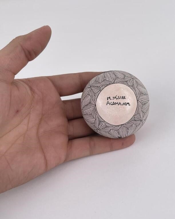 Marie Miller | Marie Miller Acoma Pueblo Indian Seed Pot | MutualArt