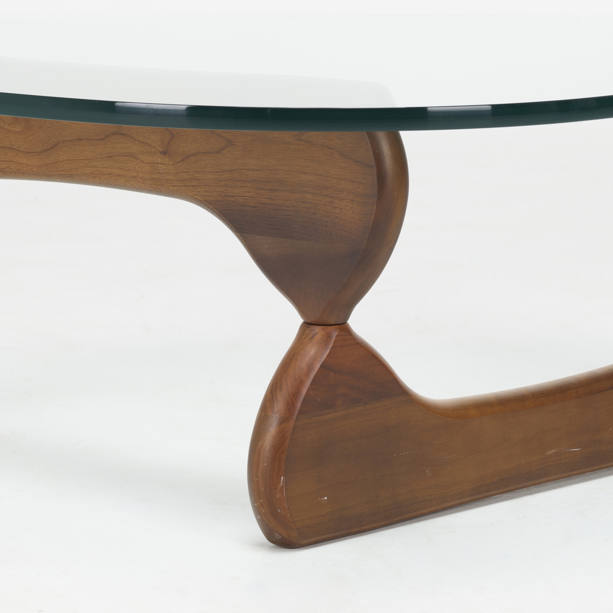 Isamu Noguchi | Coffee table, model IN- (1944) | MutualArt