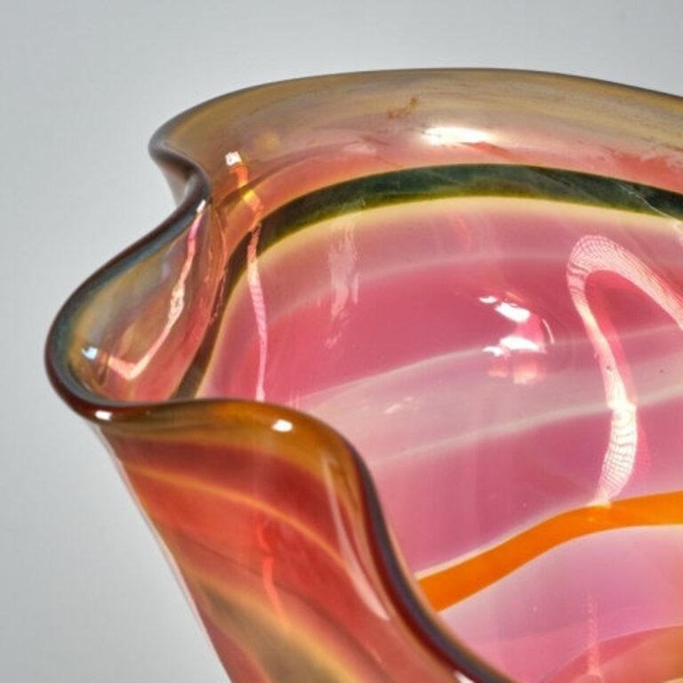 David New-small | DAVID NEW-SMALL ART GLASS (1989) | MutualArt