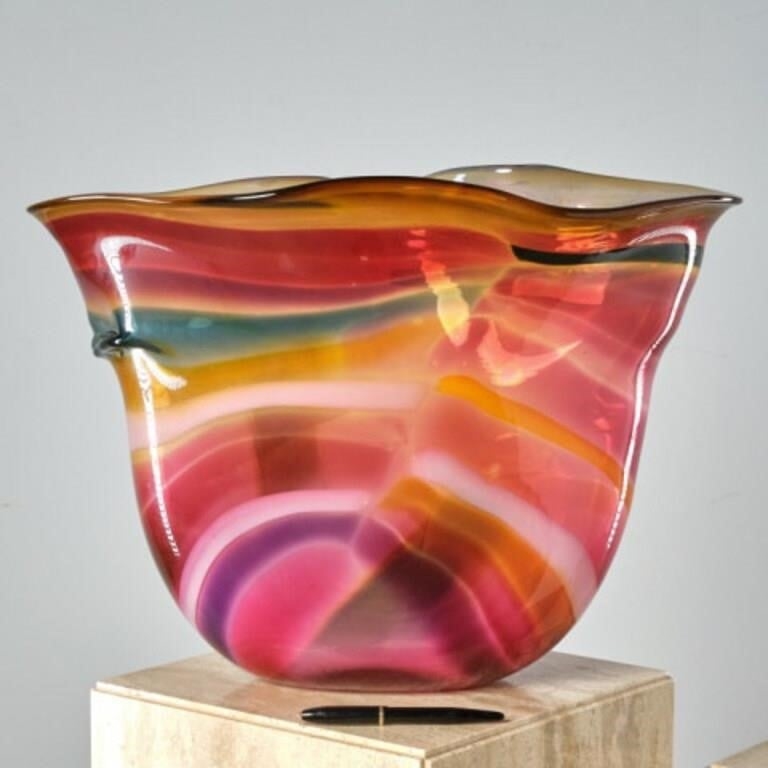 David New-small | DAVID NEW-SMALL ART GLASS (1989) | MutualArt