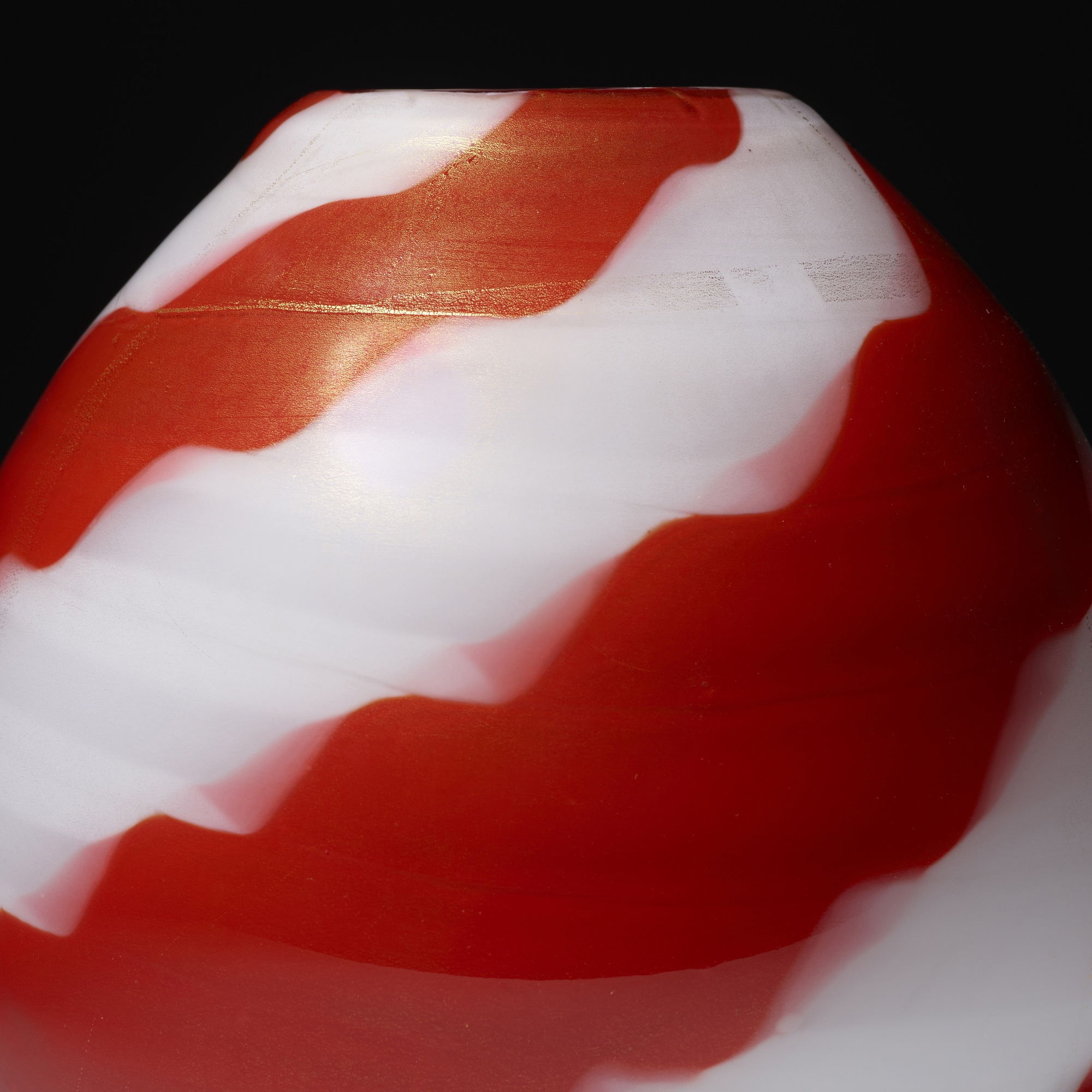 Archimede Seguso | Rare Zig-Zag vase (1951) | MutualArt