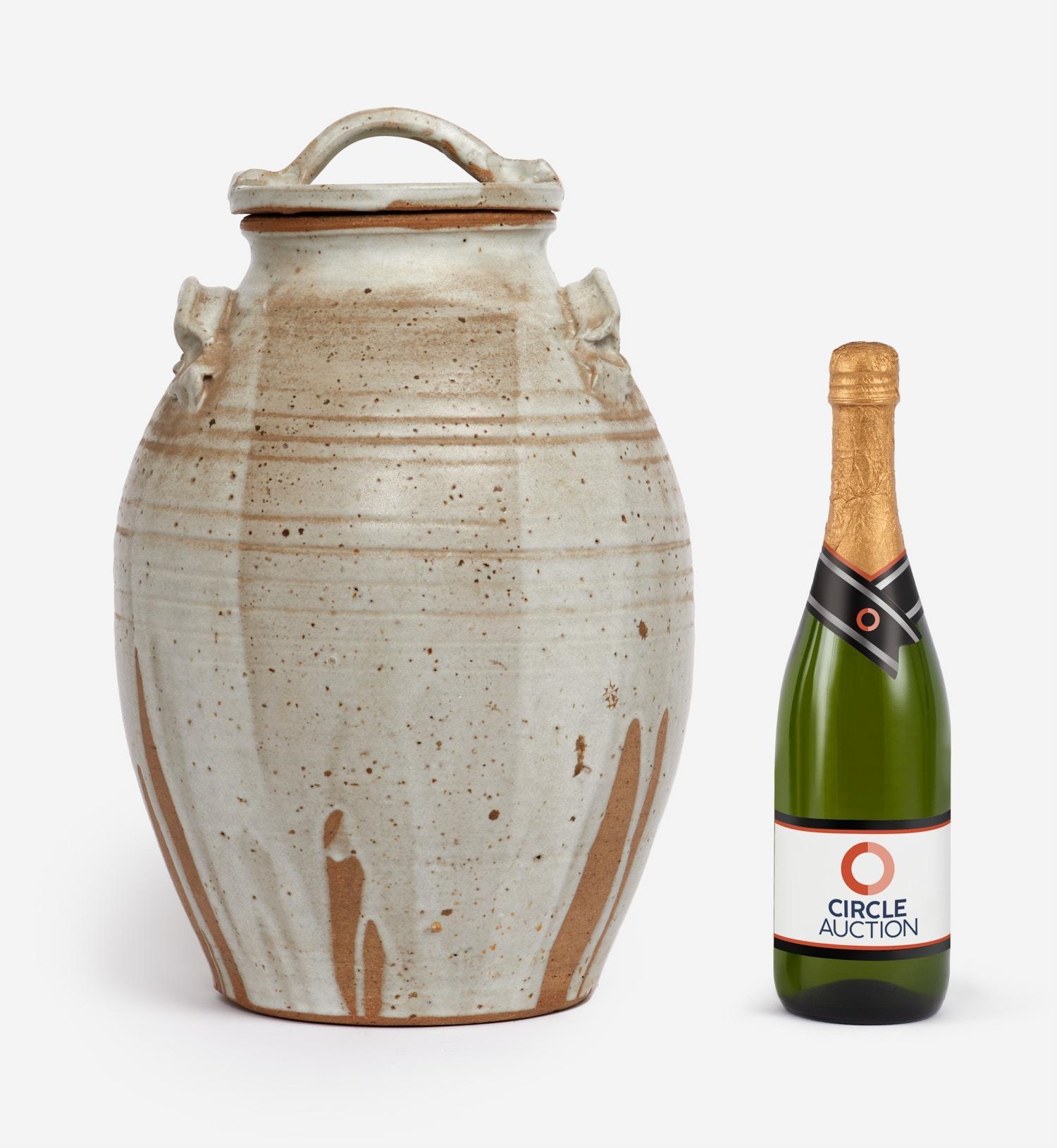 Ken Ferguson | Storage jar | MutualArt