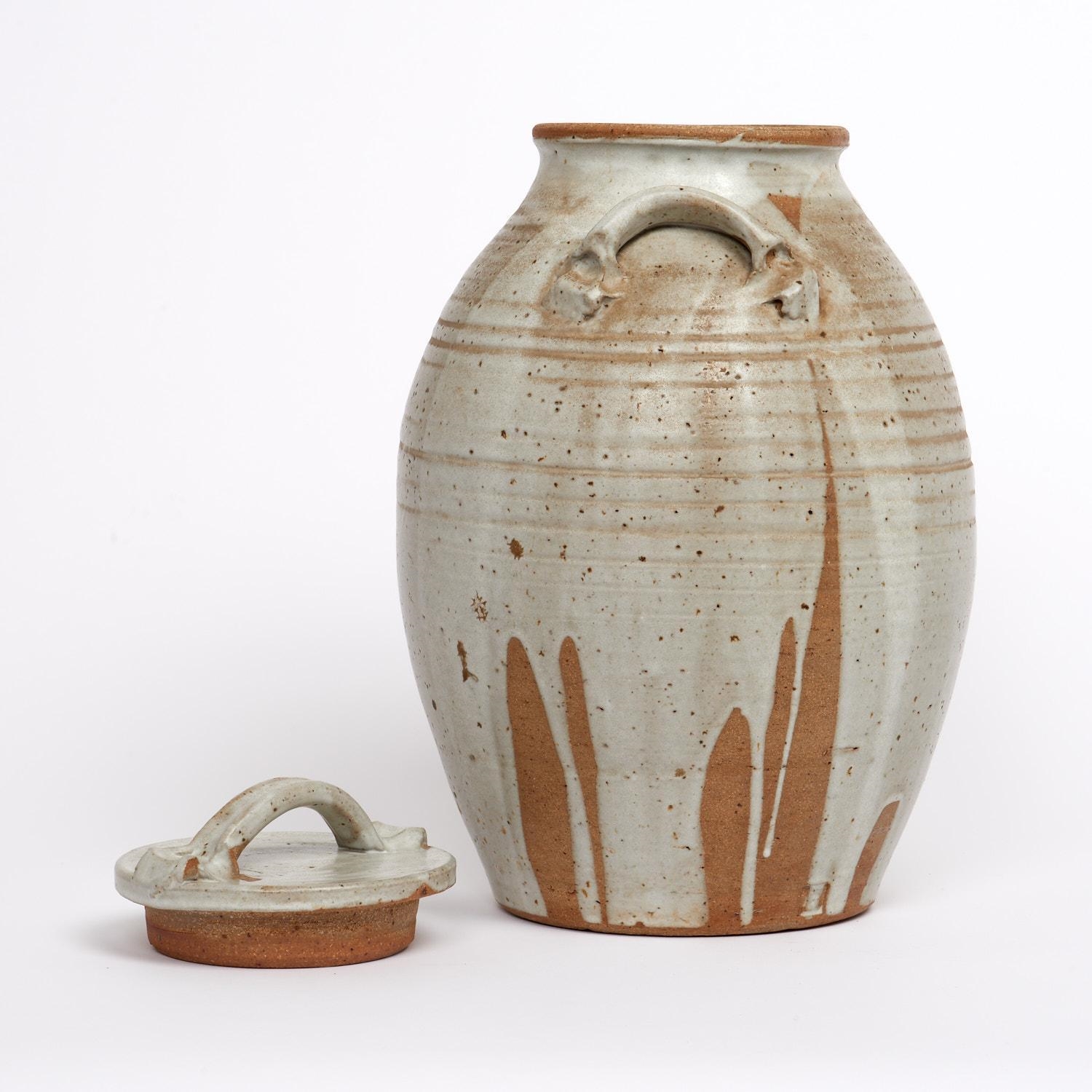 Ken Ferguson | Storage jar | MutualArt