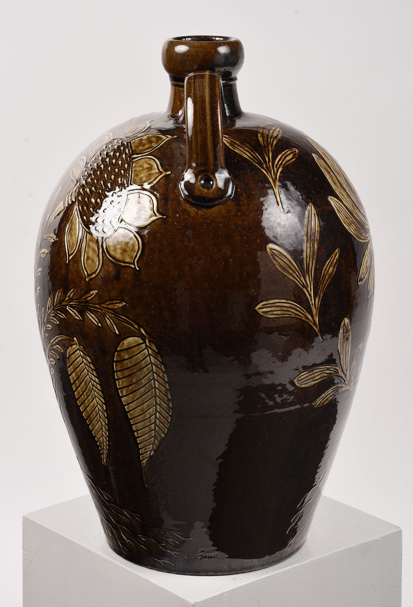 Matt Jones | Slip Two Handle Jug | MutualArt