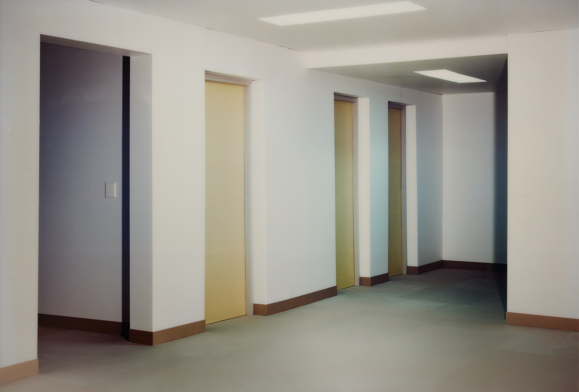 Thomas Demand | Flur (Corridor) (1996) | MutualArt