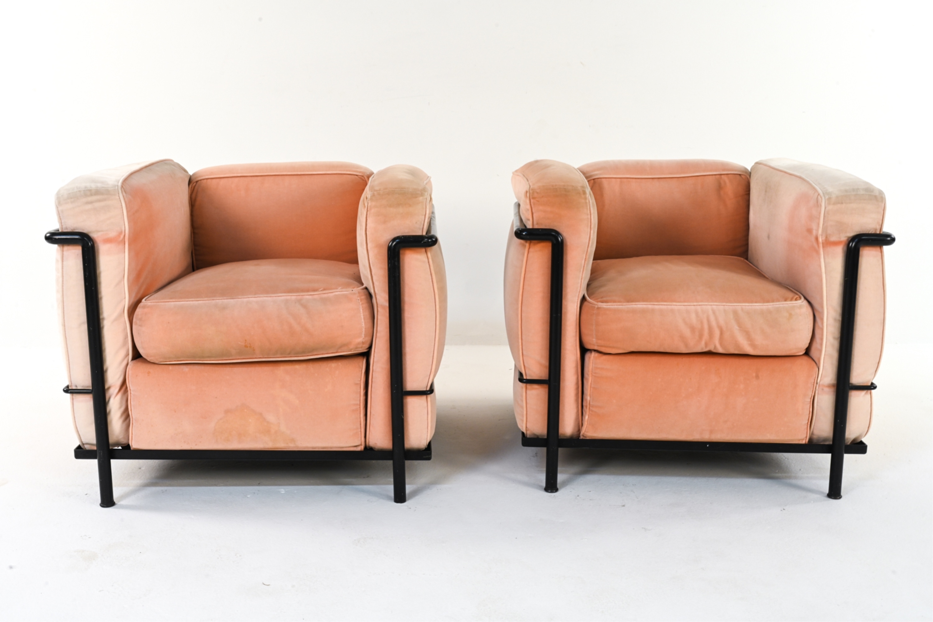 Le Corbusier | PAIR OF LE CORBUSIER LC2 CLUB CHAIRS FOR CASSINA | MutualArt
