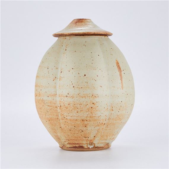 Warren MacKenzie | Studio pottery ceramic lobed vase with a lid | MutualArt
