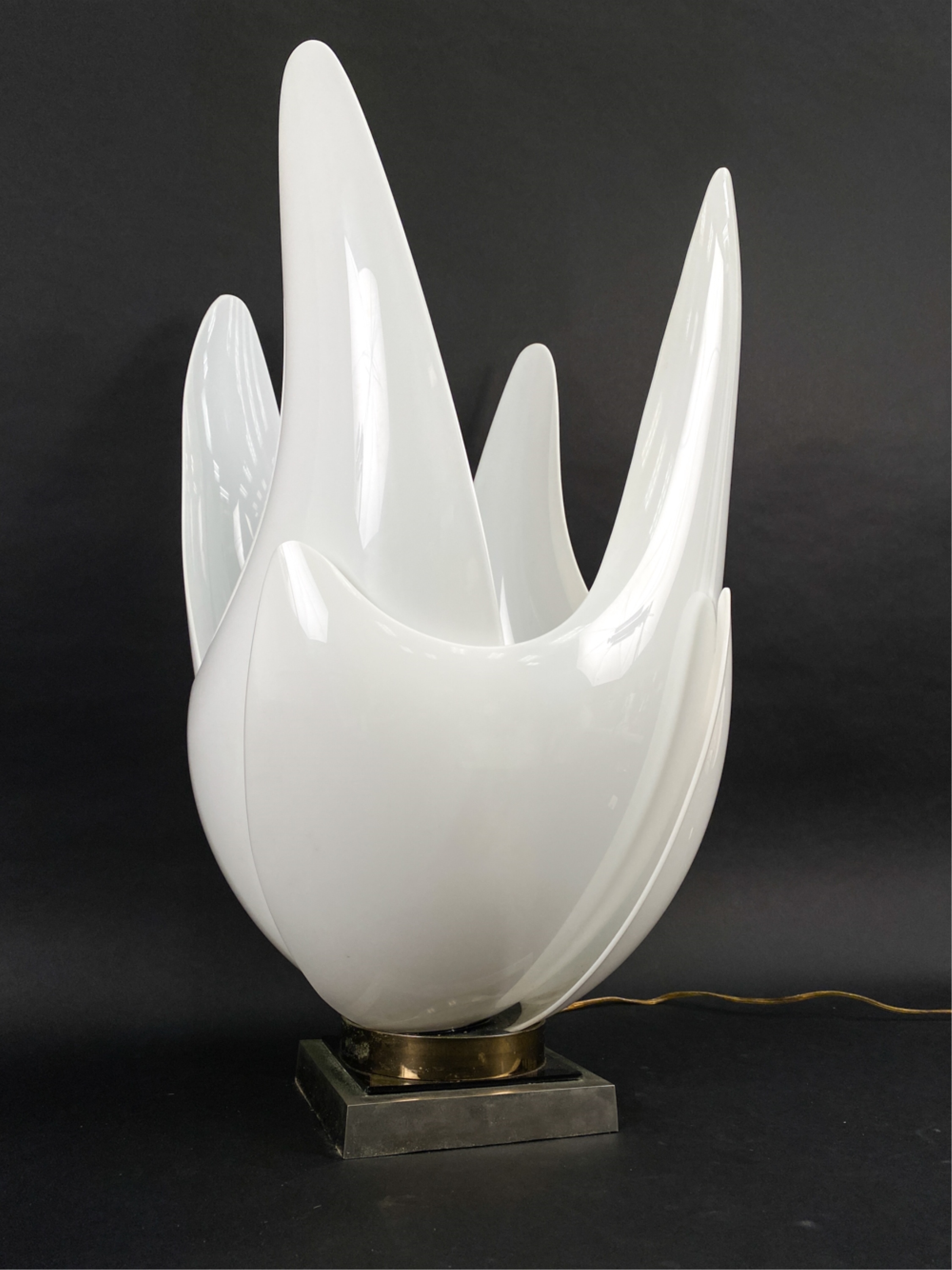 Roger Rougier | FLORIFORM TULIP TABLE LAMP (1970) | MutualArt