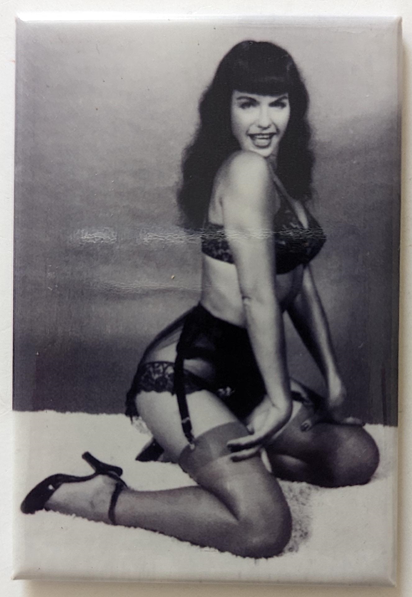 Bunny Yeager | BETTIE PAGE | MutualArt
