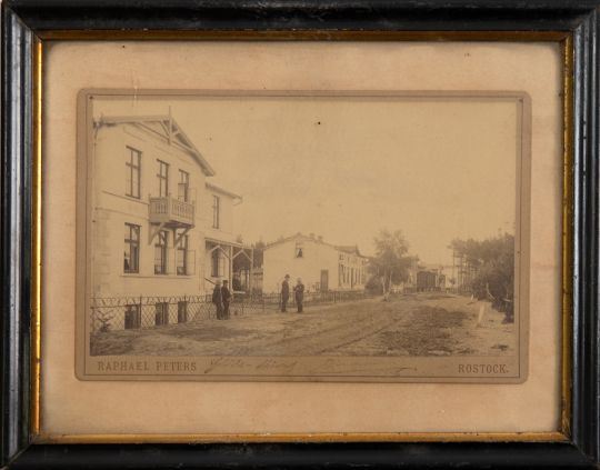 Raphael Peters | 2 Artworks | MutualArt