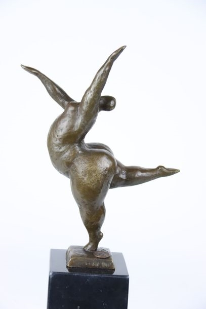 Milo Martin | Dance of a round woman | MutualArt