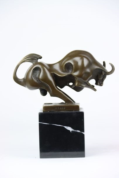 Milo Martin | Stylized bull | MutualArt