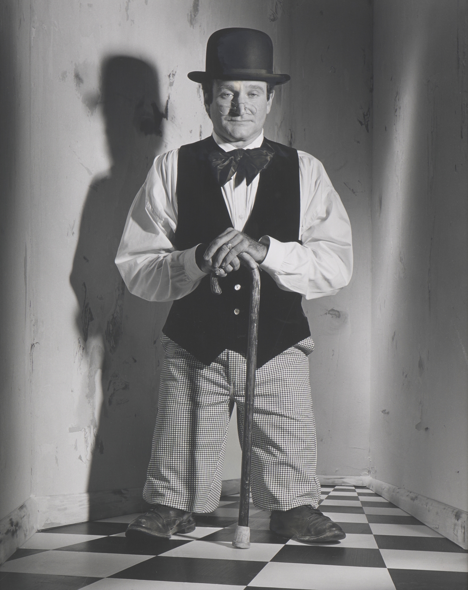 Mark Seliger | Robin Williams as Toulouse-Lautrec (1990) | MutualArt