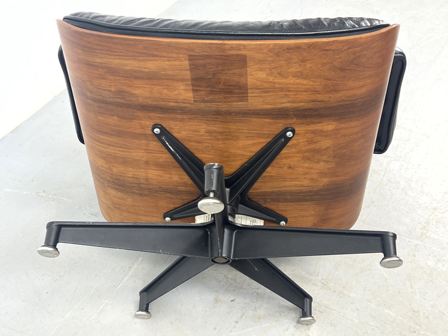 Herman Miller | 670 Lounge chair and 671 ottoman | MutualArt