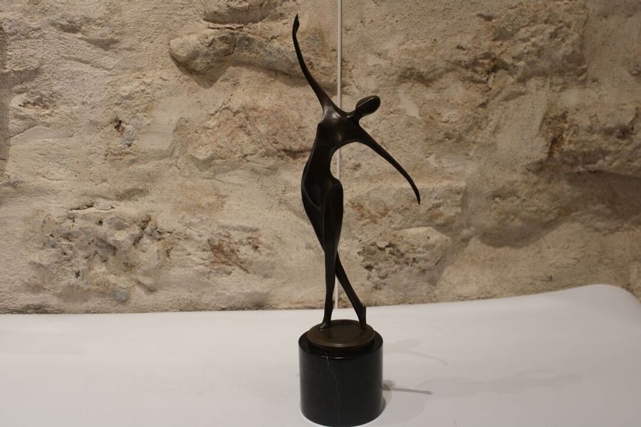 Milo Martin | Stylized dancer | MutualArt