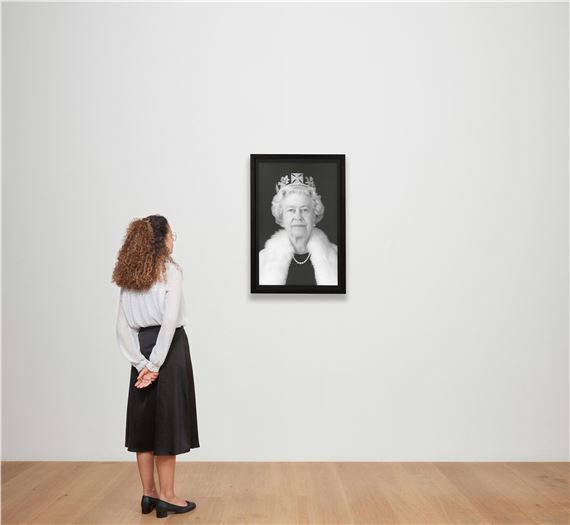 Chris Levine | Queen Elizabeth II (Equanimity) (2012) | MutualArt