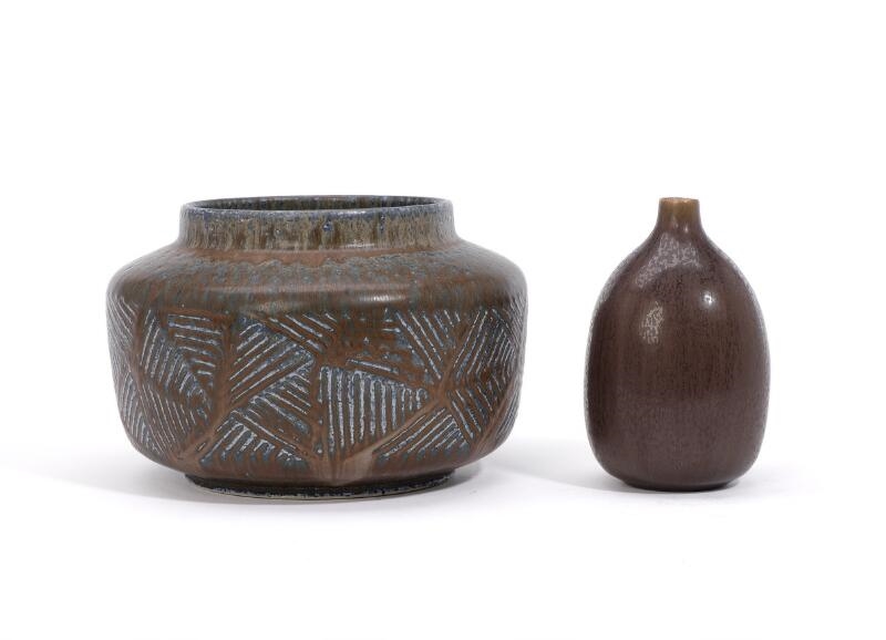 Eva Stæhr-Nielsen | Two stoneware vases (1950 - 1968) | MutualArt