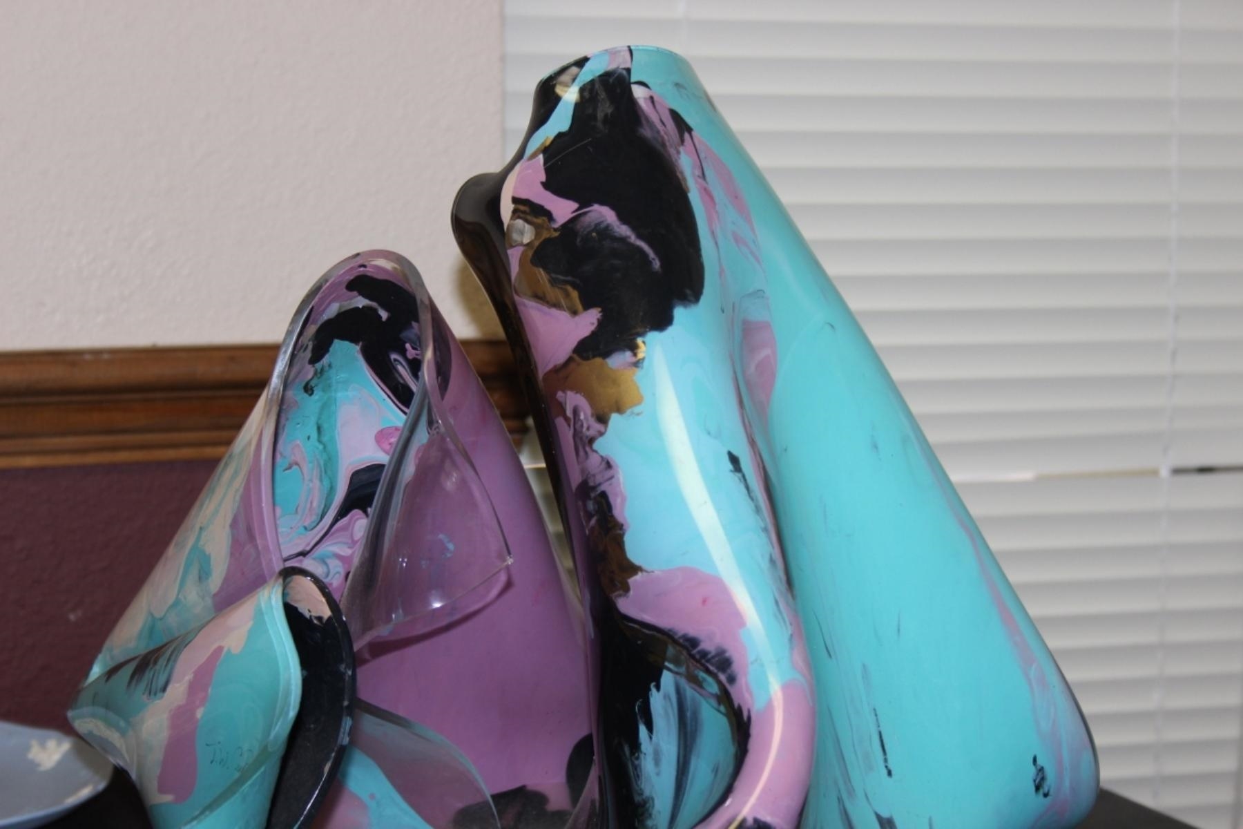 T.W. Curtis | A Lucite Sculpture by J.W. Curtis | MutualArt