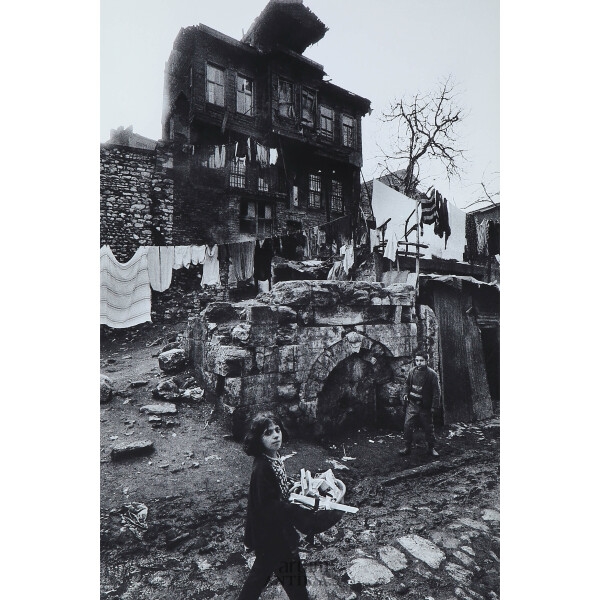 Ara Güler | KUMKAPI FISHERMEN RETURNING TO PORT IN THE FIRST LIGHT OF ...