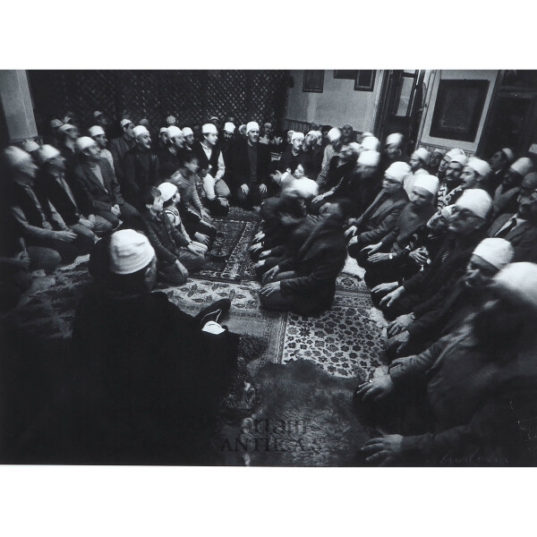 Ara Güler | KUMKAPI FISHERMEN RETURNING TO PORT IN THE FIRST LIGHT OF ...