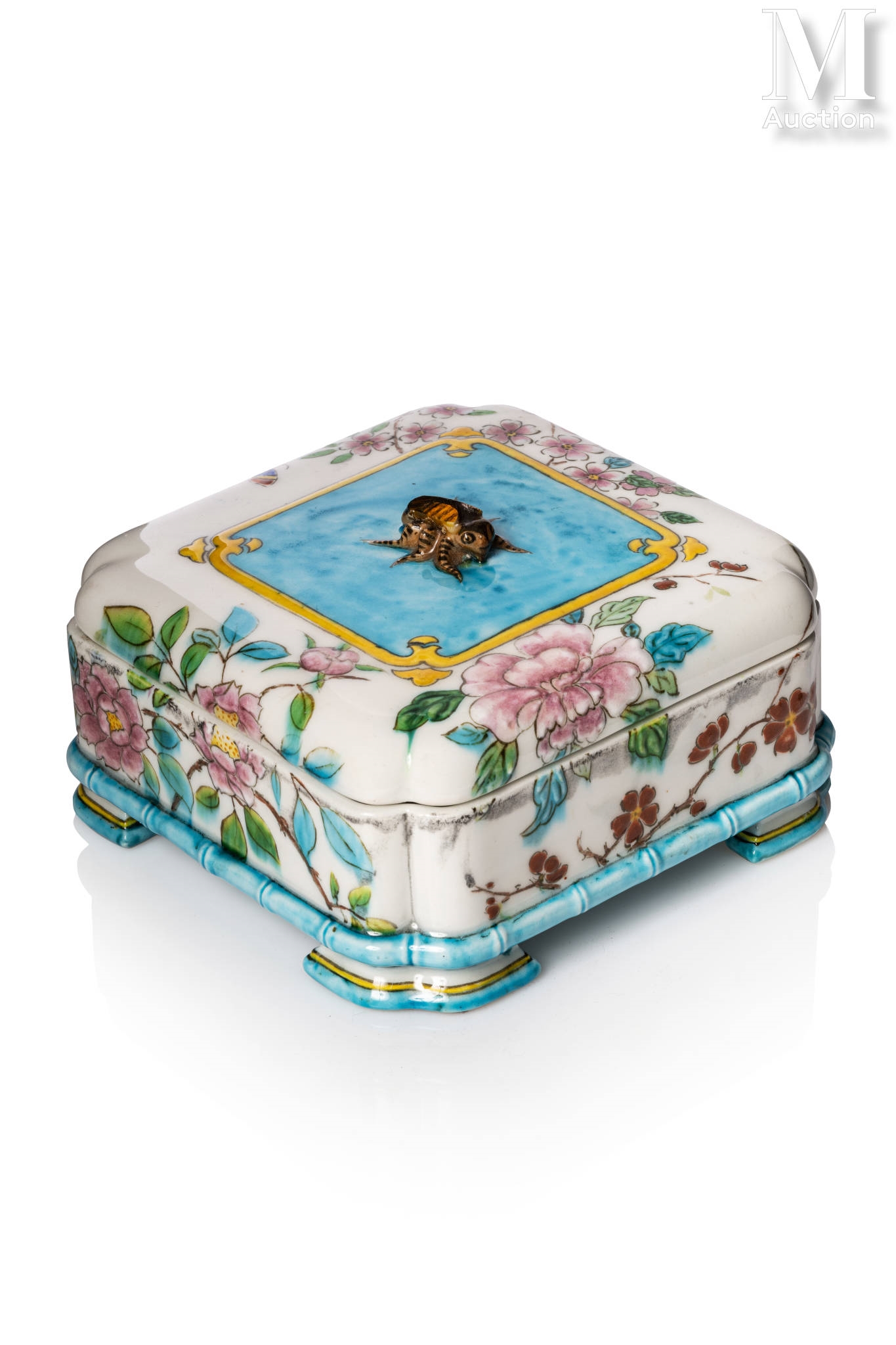 Joseph-Theodore Deck | Boite couverte en faïence émaillée blanche à ...