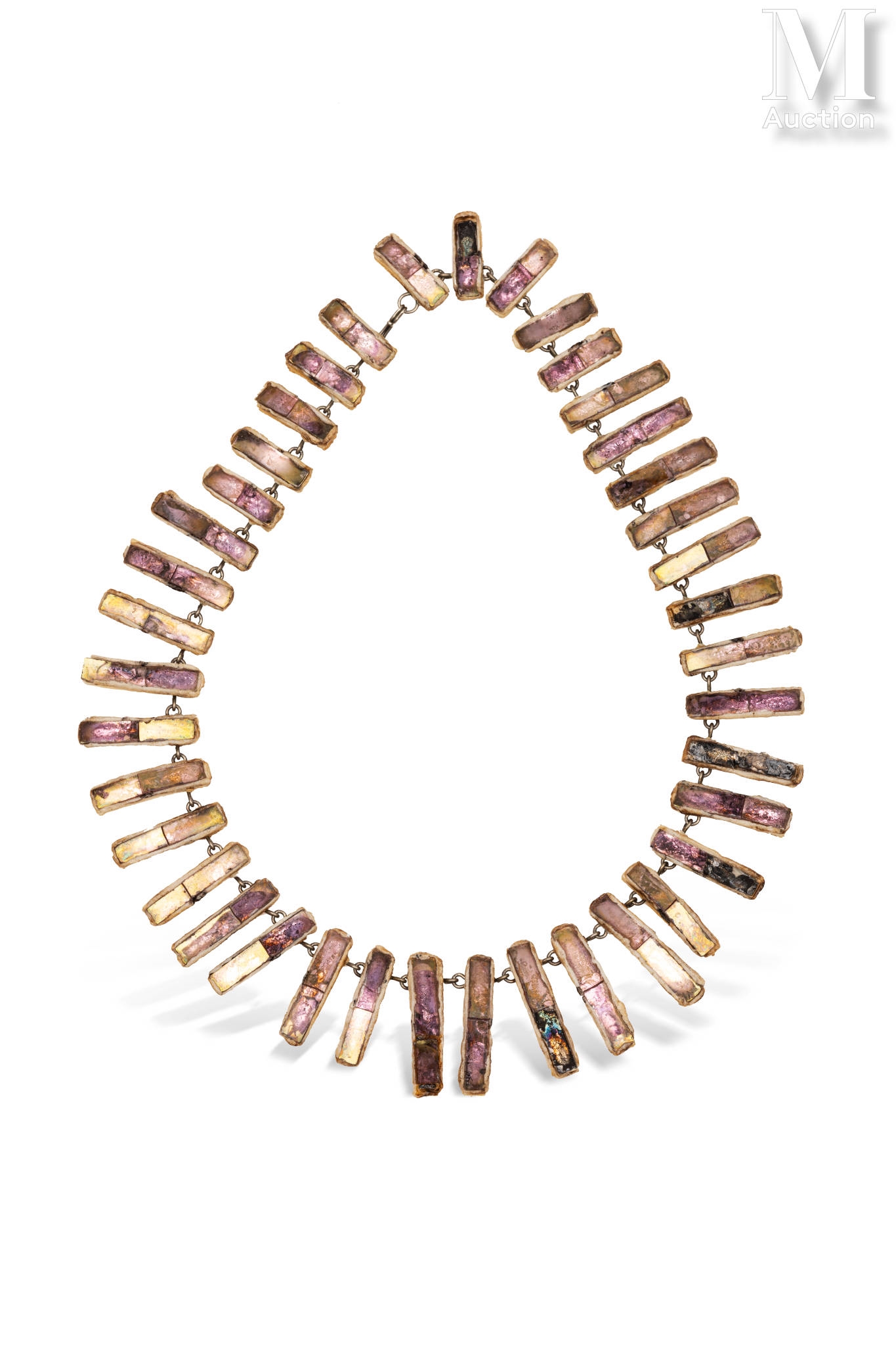 Line Vautrin | Collier en talosel et verre-miroir teinté rose. | MutualArt