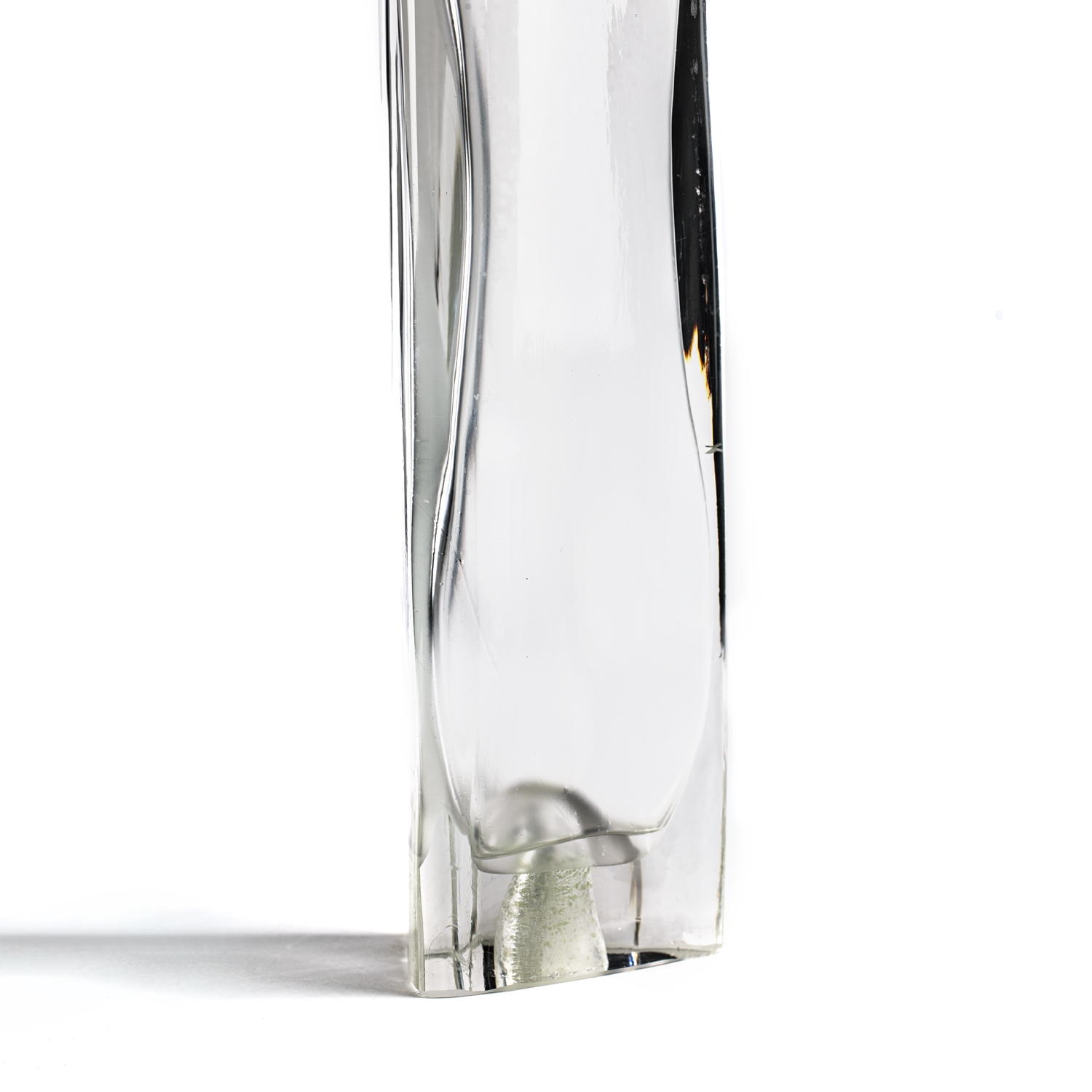 Stefan Sadowski | Triangular (1980) | MutualArt