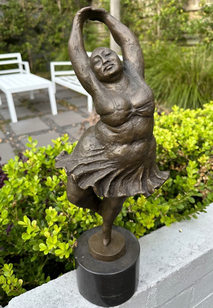 Fernando Botero | bronze sculpture after Fernando Botero | MutualArt