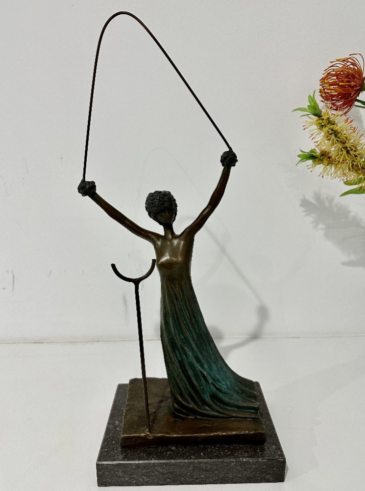 Salvador Dalí | Alice in Wonderland | MutualArt