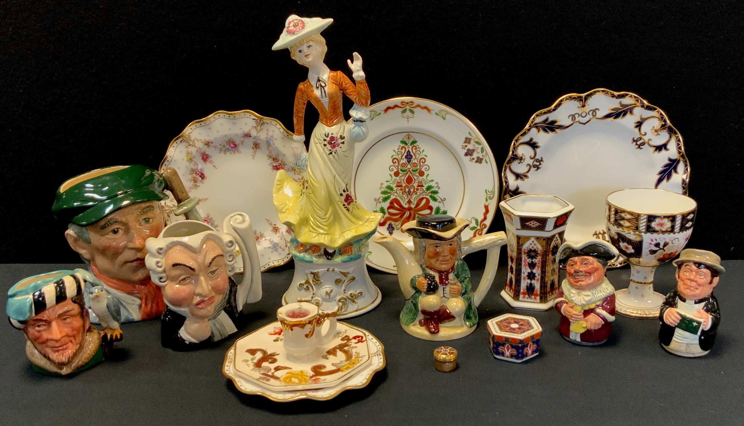 Royal Doulton | A Royal Crown Derby imari hexagonal bud vase; pill box ...