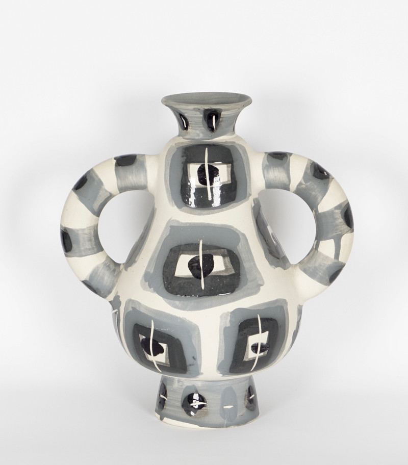 Lin Utzon | Dekorerte Madammer | MutualArt