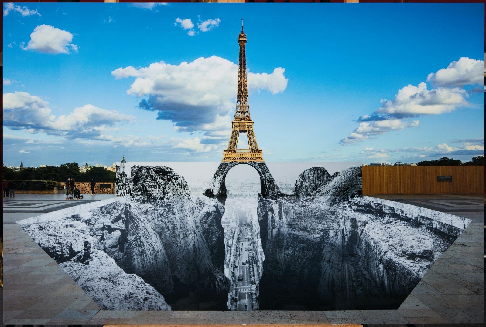 JR | Trompe l’oeil, Les Falaises du Trocadéro, 25 mai 2021 | MutualArt