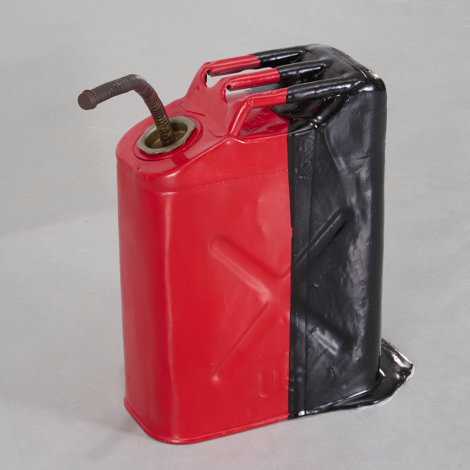 Minerva Cuevas | Tanque y Bandera (2007) | MutualArt