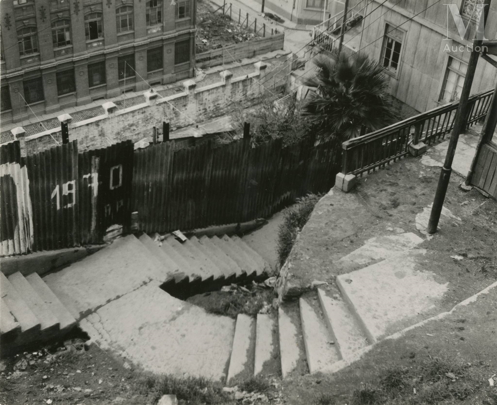 Grete Stern | Portrait du peintre Emilio Pettoruti (1944) | MutualArt