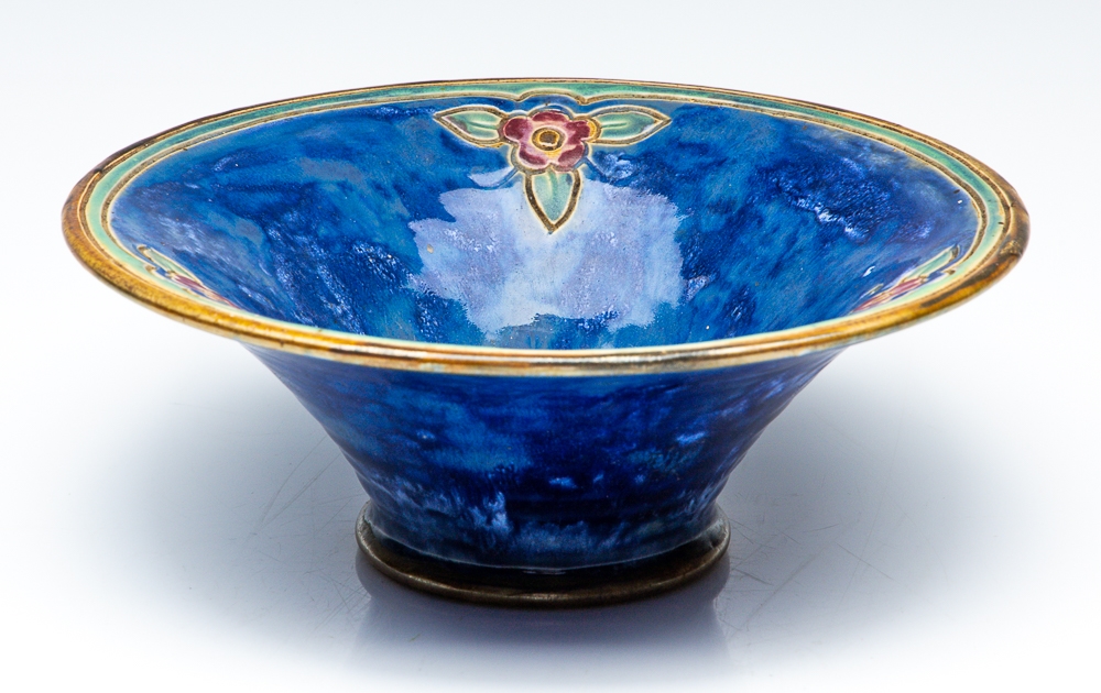Royal Doulton | A Royal Doulton blue glazed floral themed bowl (Dia:22cm) | MutualArt