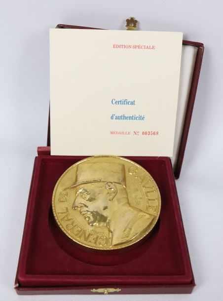 Albert de Jaeger | Coffret comprenant une médaille commémorative ...