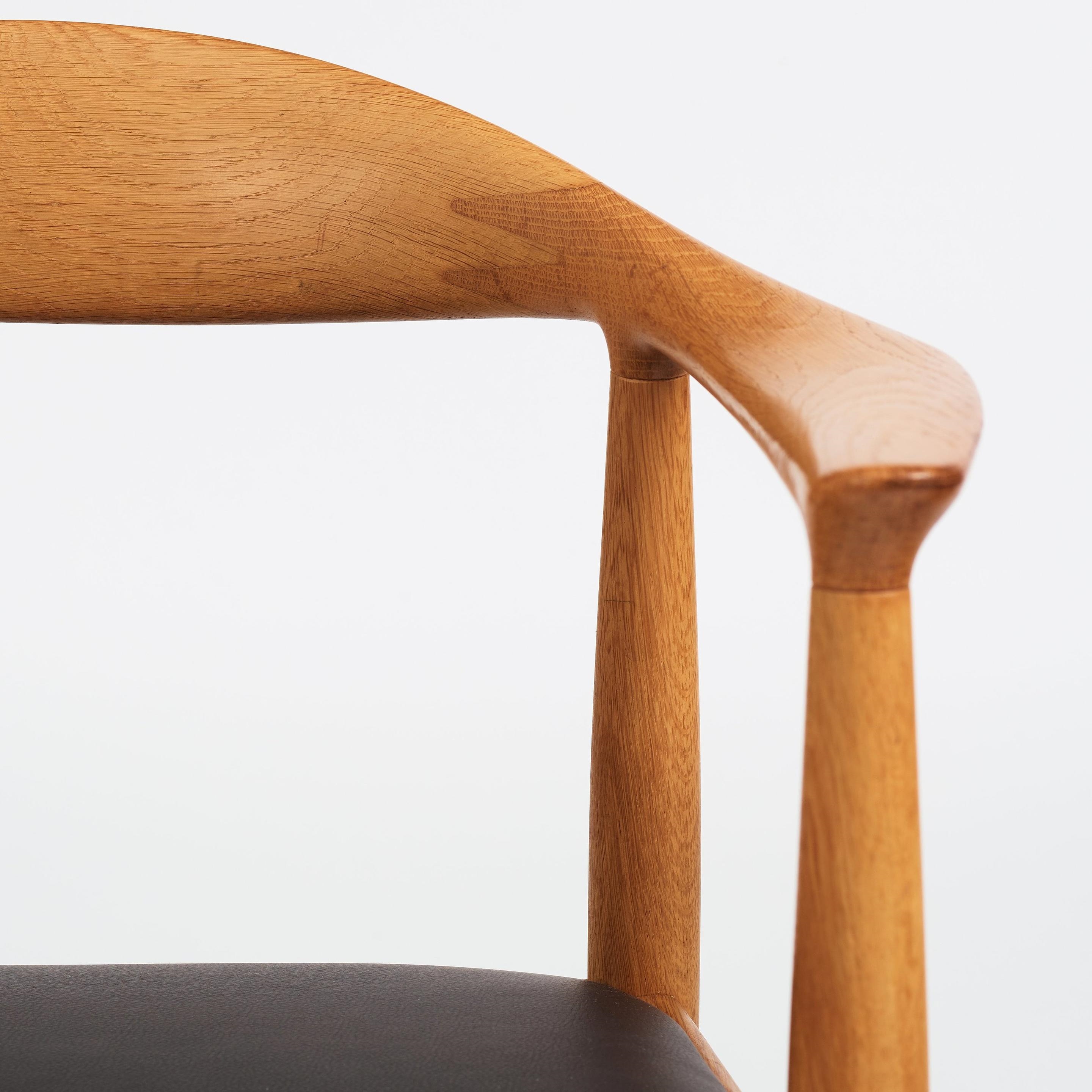 Hans J. Wegner | Hans J Wegner, A pair of The Chair, model JH-503, Johannes Hansen, Danmark 1950 ...