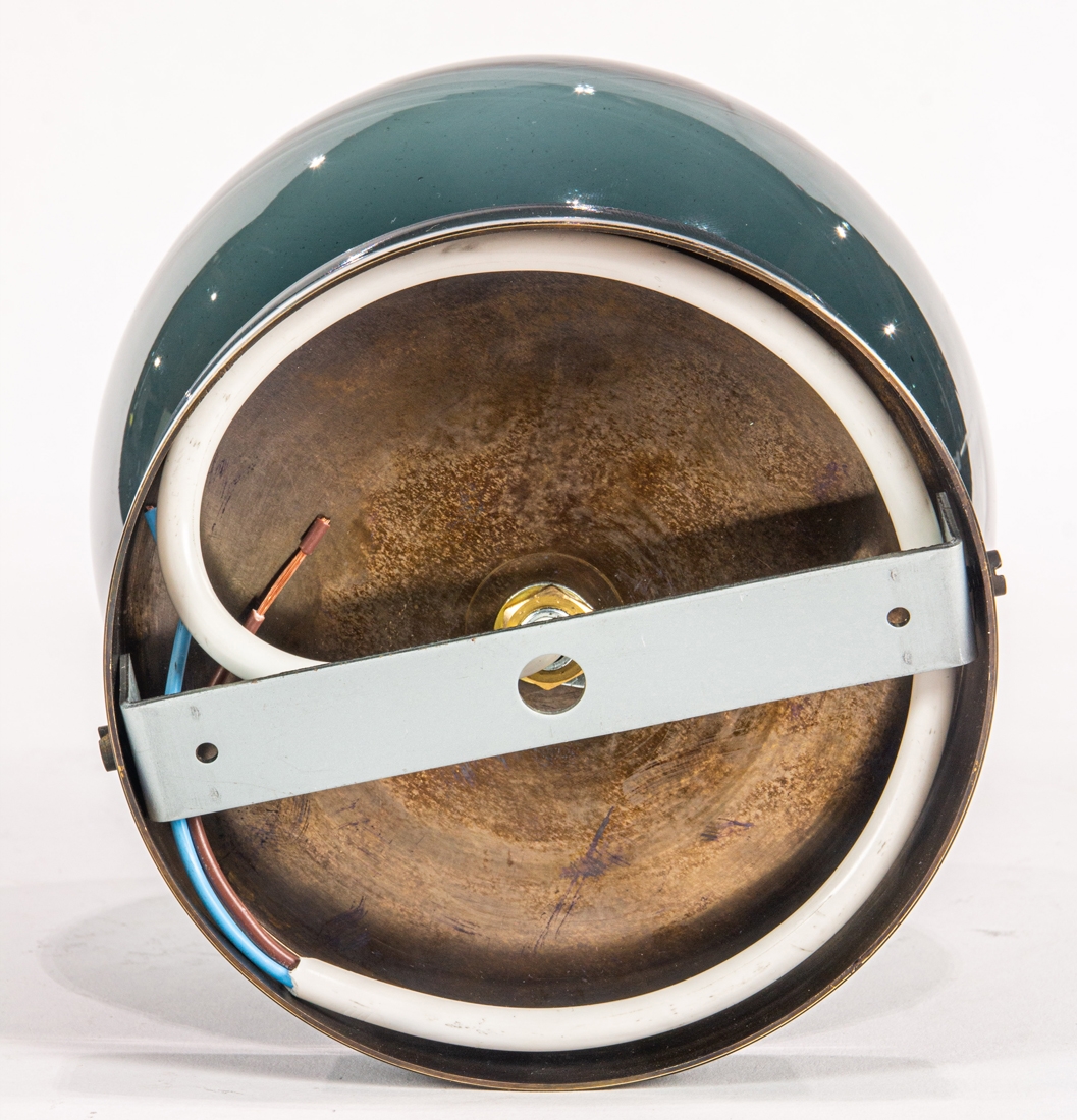 Douglas Snelling | Line wall mounted light 2.0 | MutualArt