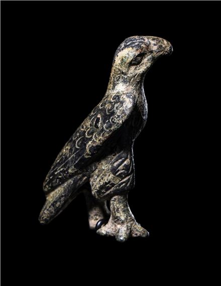 Roman School, 1st Century | A Roman Bronze Eagle | MutualArt