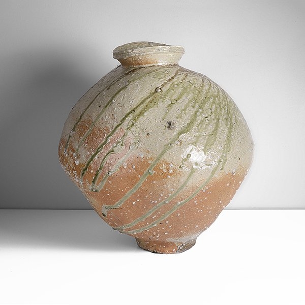 Shiro Tsujimura | Monumental Jar | MutualArt