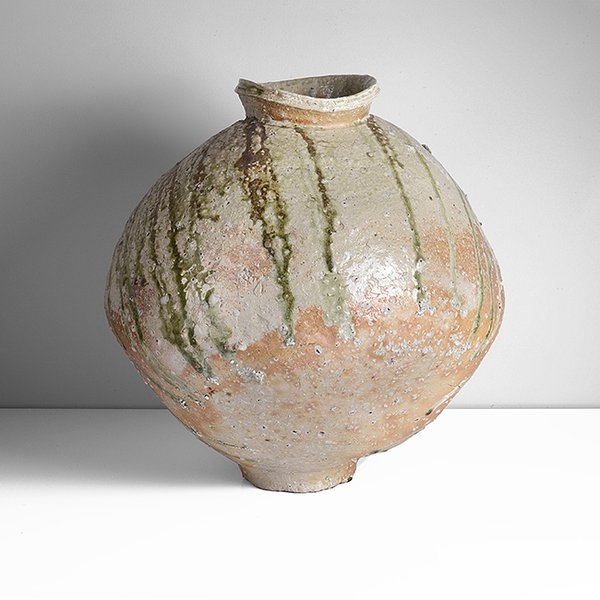 Shiro Tsujimura | Monumental Jar | MutualArt