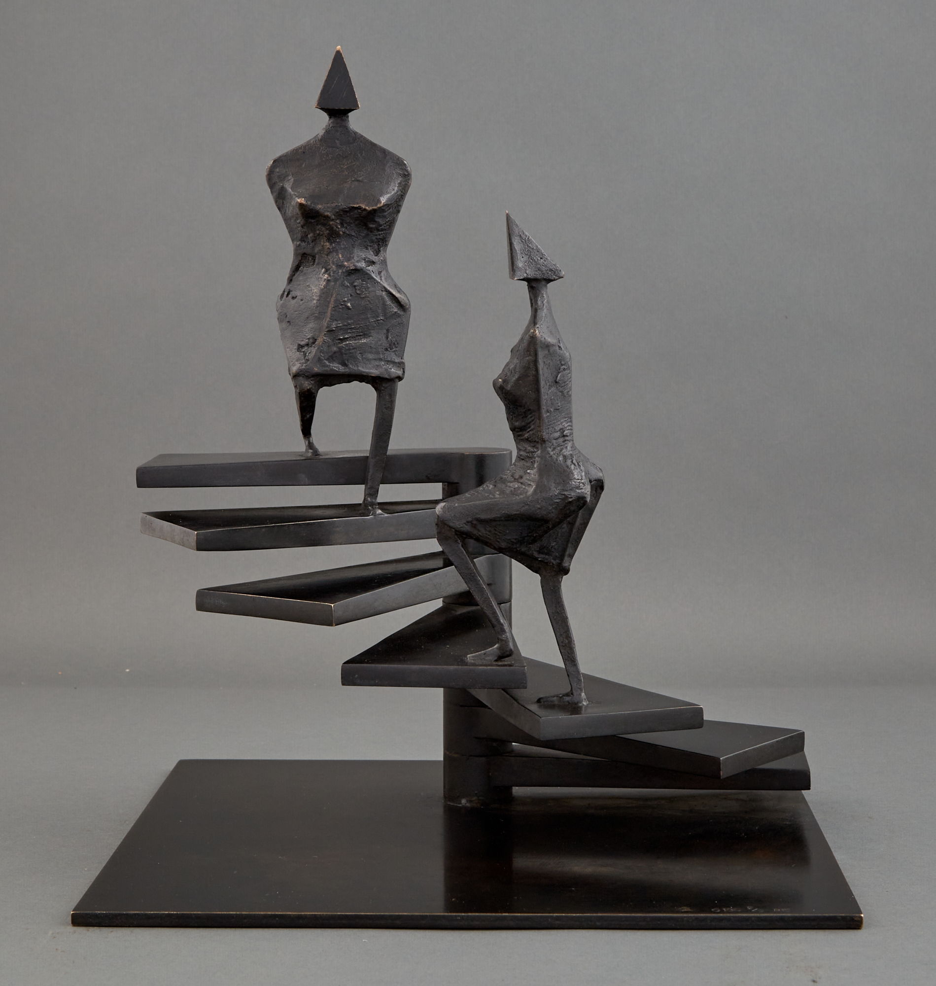 Lynn Chadwick | Sitting figure (1971) | MutualArt